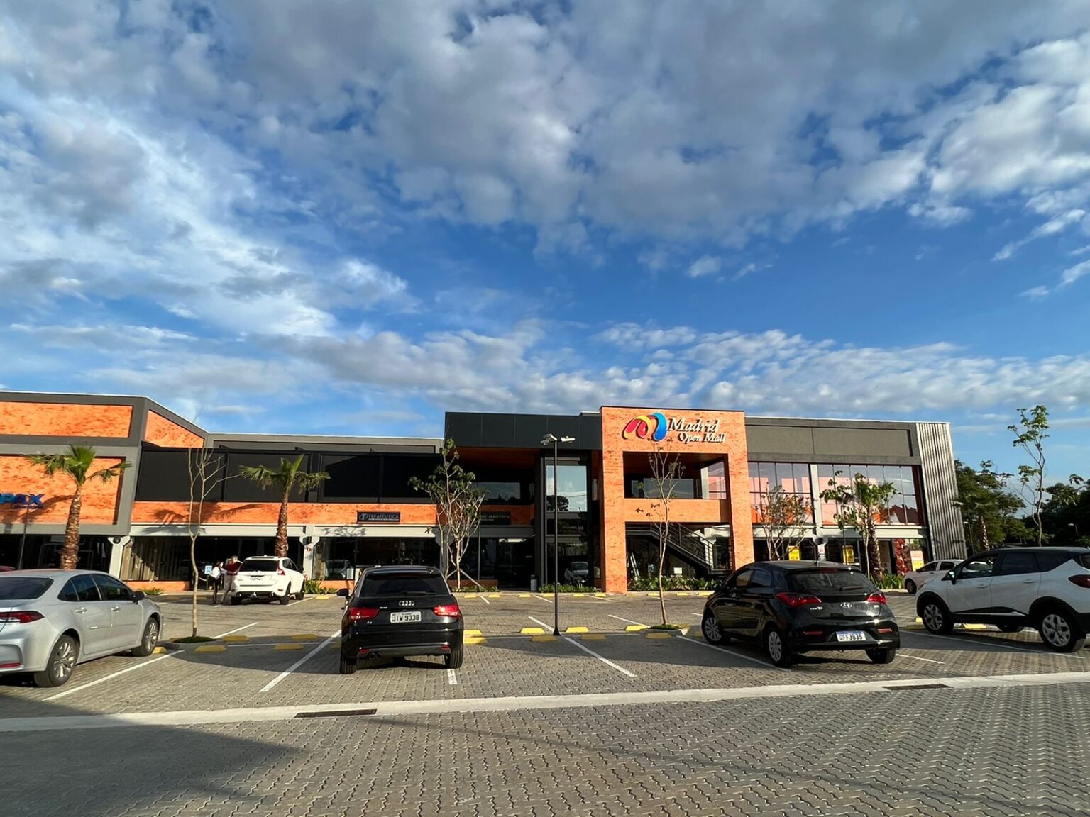Madrid Open Mall inaugura novas lojas no Urbanova - Revista Urbanova